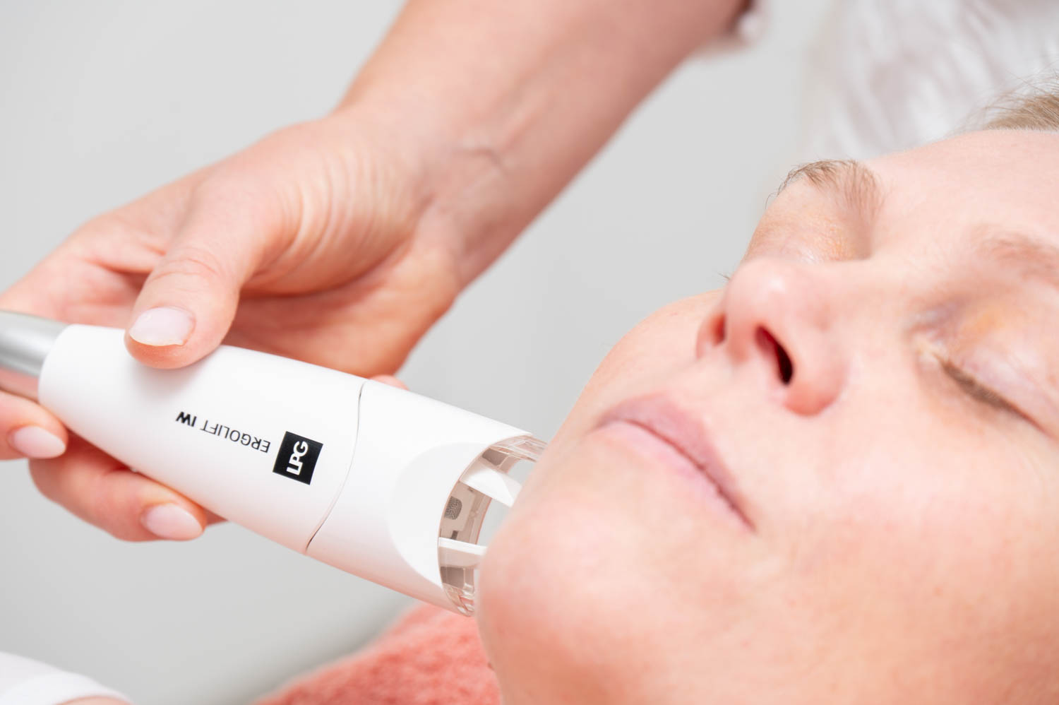 LPG peeling gelaat - Finesse Beauty & Hair